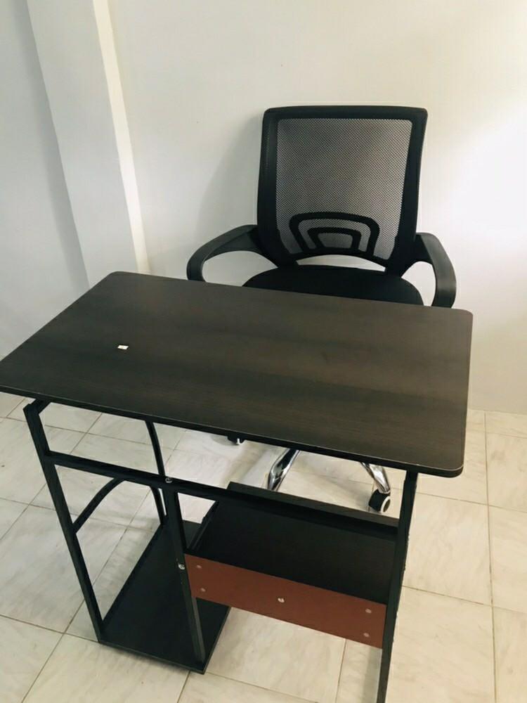 Computer Table with Pull Out Keyboard Tray, Furniture & Home Living ...
