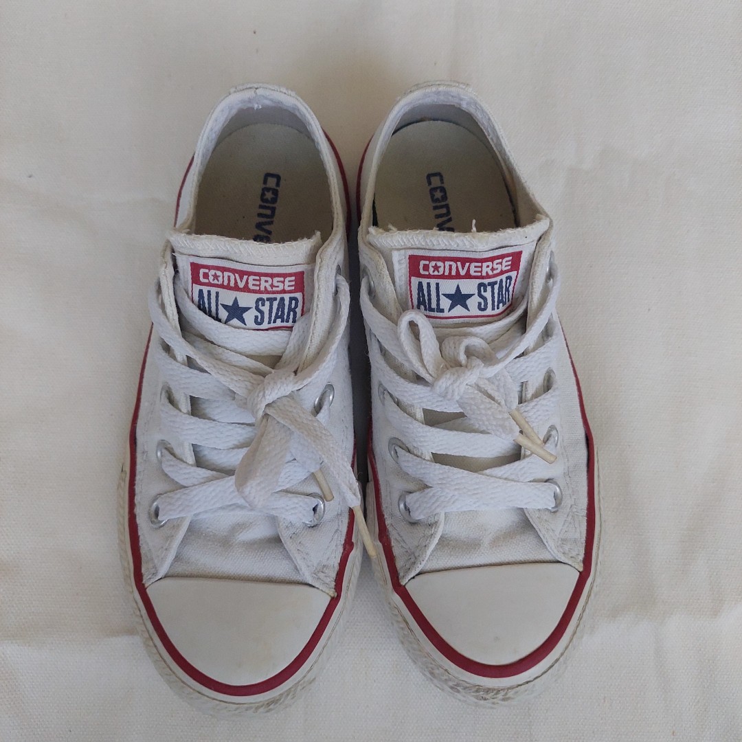 Converse low cut chuck taylor (for kids), Babies & Kids, Babies & Kids ...