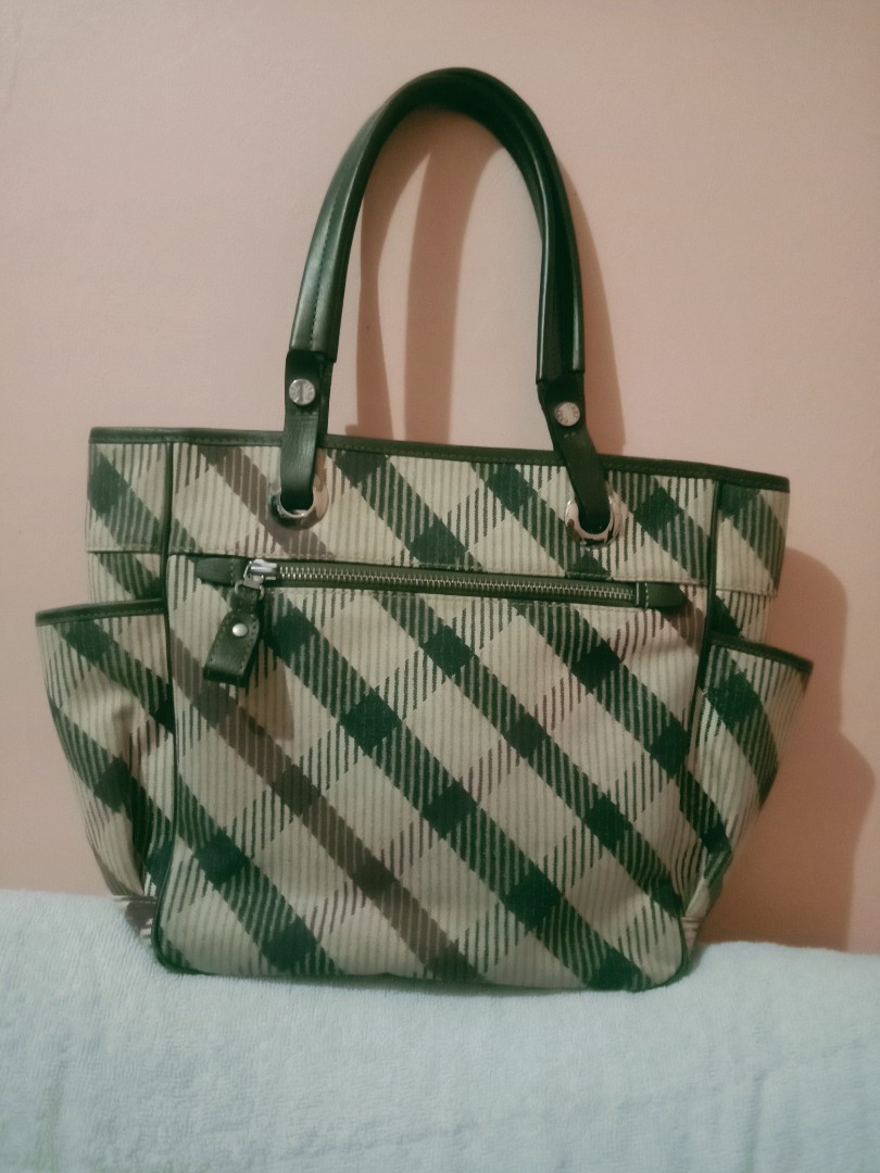 Daks Tote Bag, Women's Fashion, Bags & Wallets, Shoulder Bags on Carousell