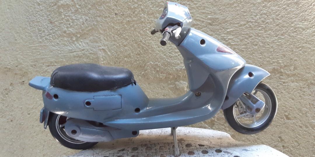 1/6 scale vehicles, Hobbies & Toys, Toys & Games on Carousell