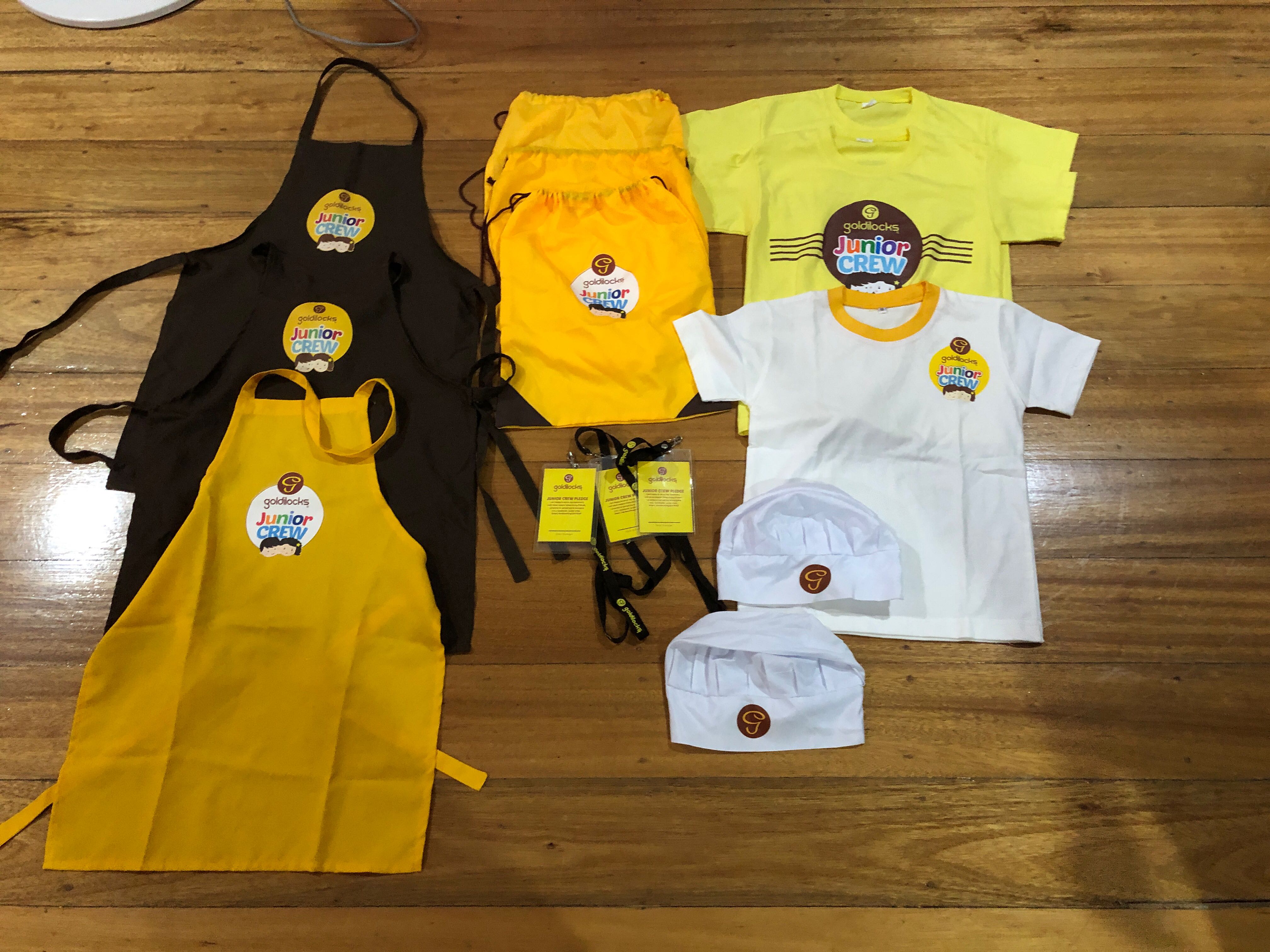 Goldilocks Junior Crew Set Apron and Chef Hat, Babies & Kids, Babies ...