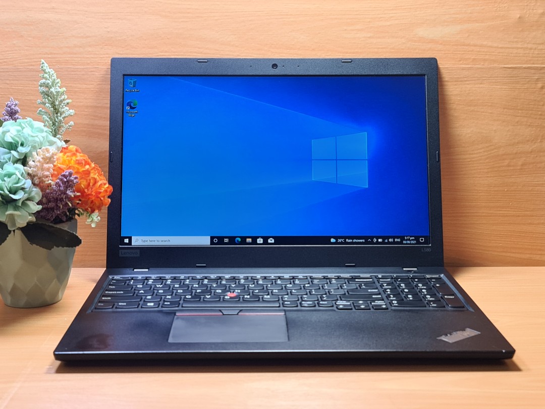 Lenovo thinkpad L580 i7 CoffeeLake 8Th Gen 8Gb ram 256Gb SSD, Intel UHD ...