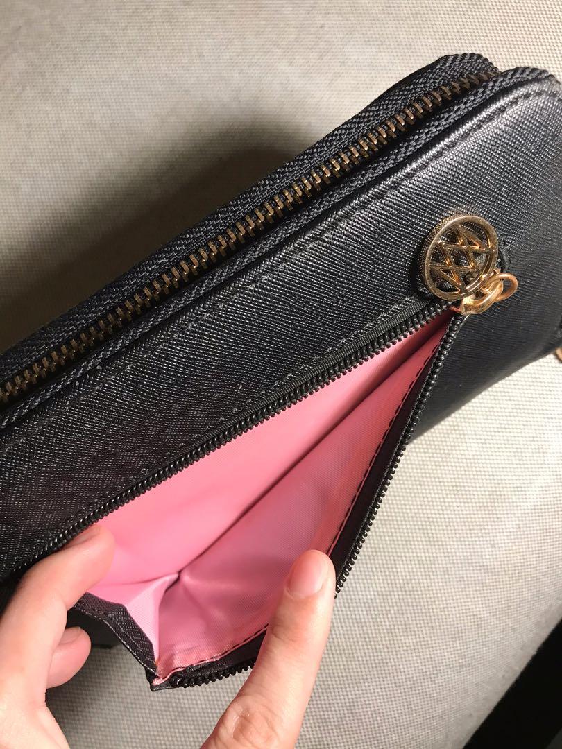 Marikai wallet, Women's Fashion, Bags & Wallets, Purses & Pouches on ...