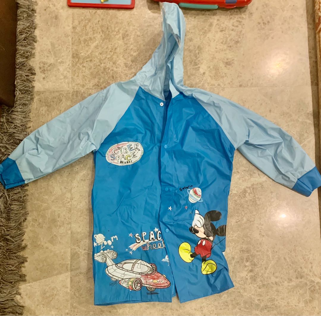 Mickey Mouse Raincoat, Babies & Kids, Babies & Kids Fashion on Carousell
