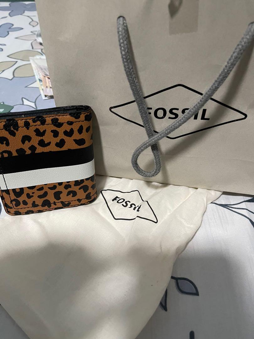 RFID LOGAN BIFOLD WALLET - FOSSIL, Women's Fashion, Bags & Wallets ...