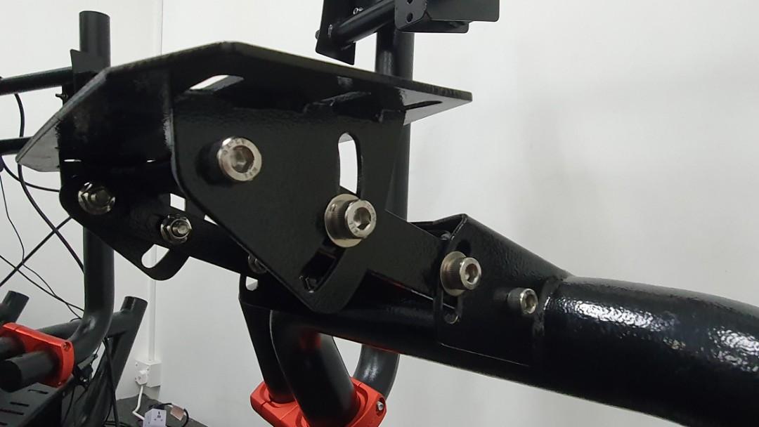 Simulator Racing Rig Frame with Seat, Shifter Mount and Integrated ...