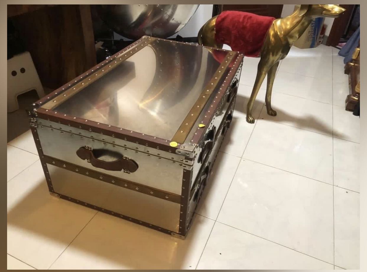 Steel wrap chest box (measurements 95/60/h43cm)Final reduction ...