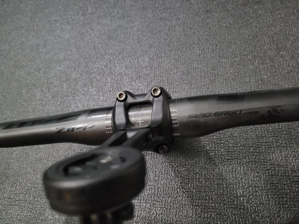 Zipp SL70 Ergo Carbon Handlebar + Zipp SL Speed Carbon Stem, Sports ...