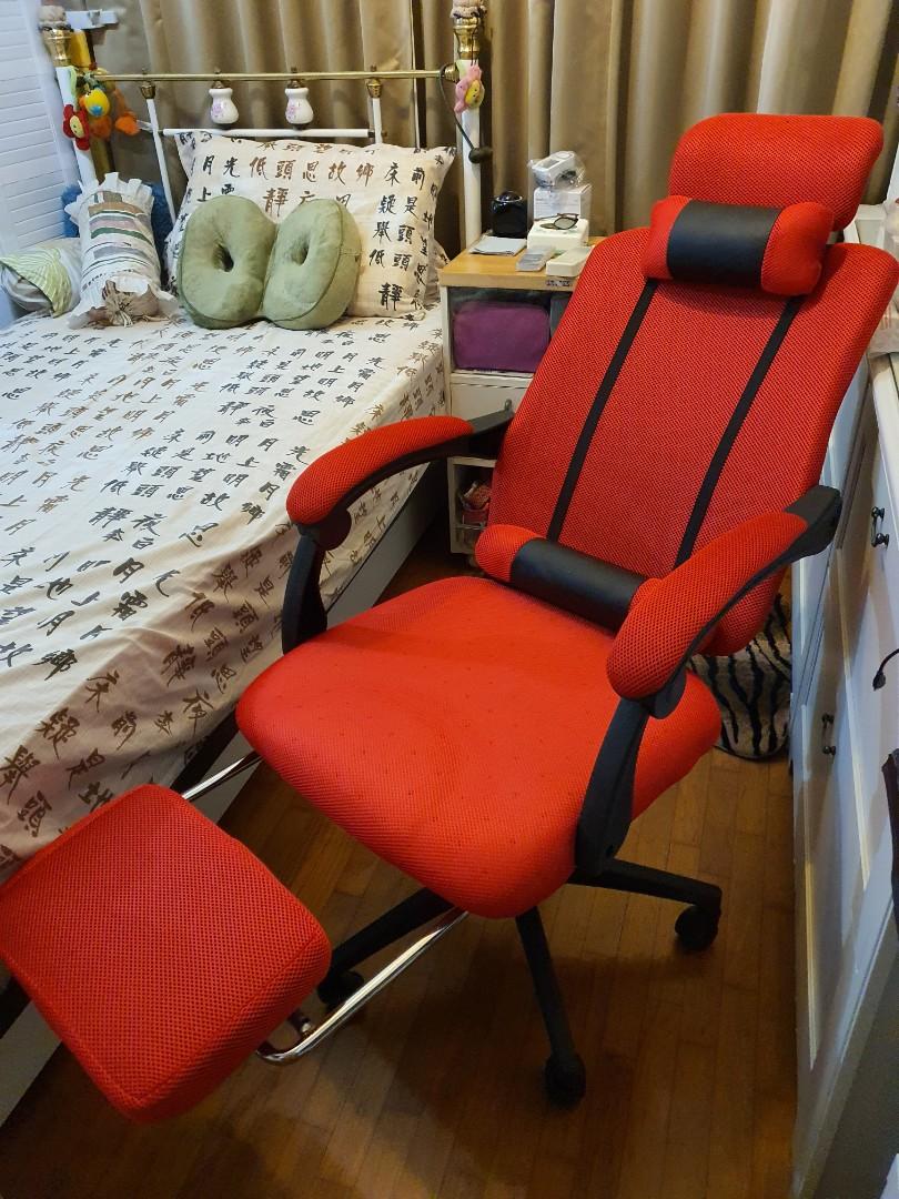 2 days old Computer Chair, Furniture & Home Living, Furniture, Chairs ...