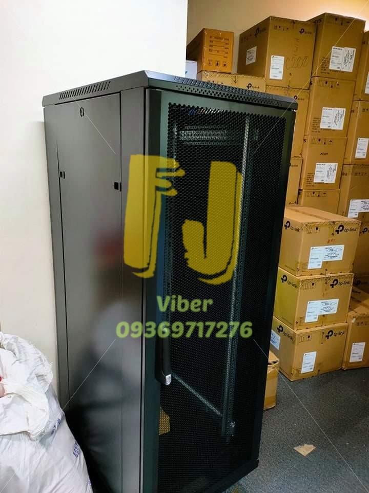 42U Free Standing Data Cabinet / 42u Server Data Cabinet, Computers ...