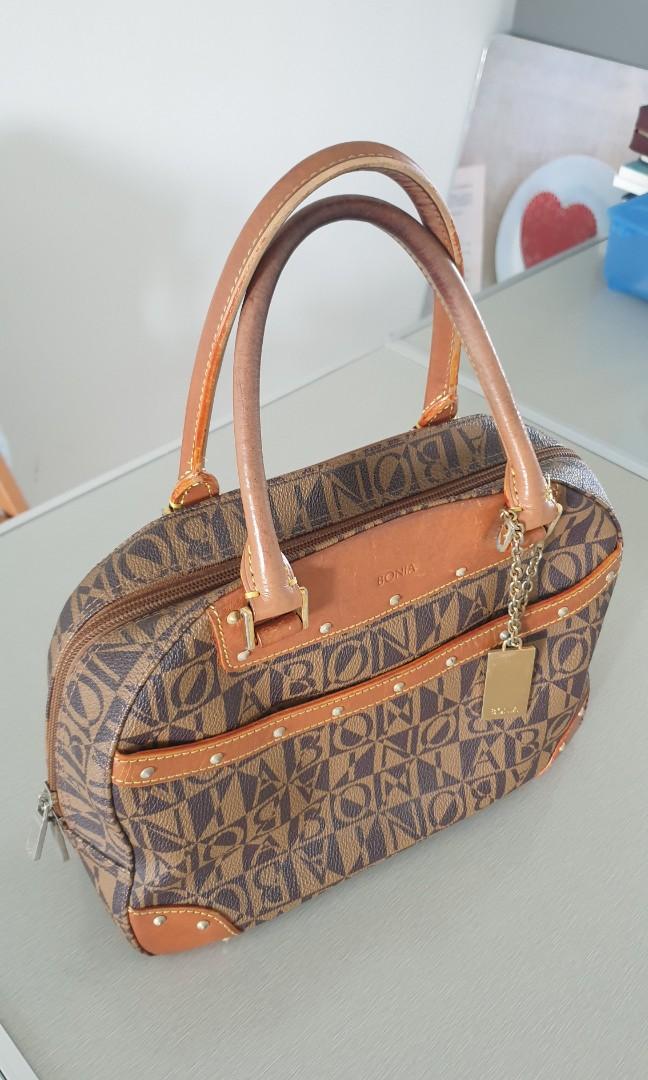 Bonia Leather Bag, Luxury, Bags & Wallets on Carousell