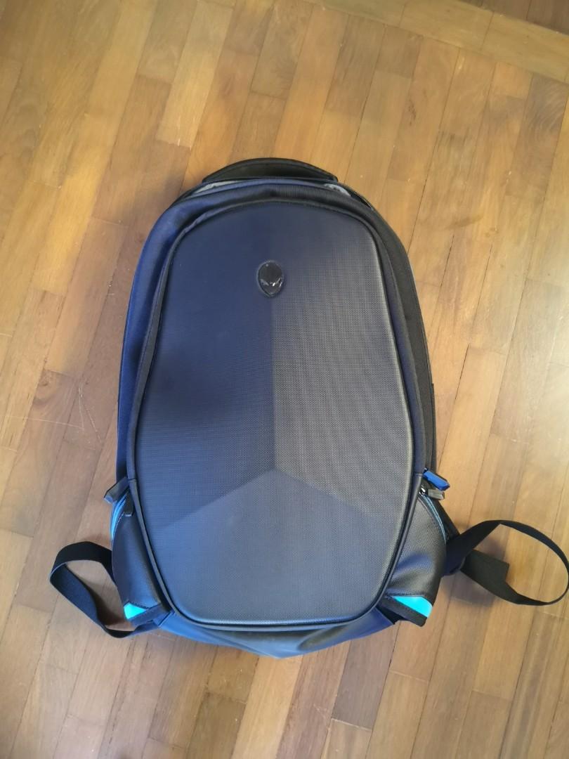 Dell Alienware 15 Vindicator Backpack V2, Men's Fashion, Bags ...