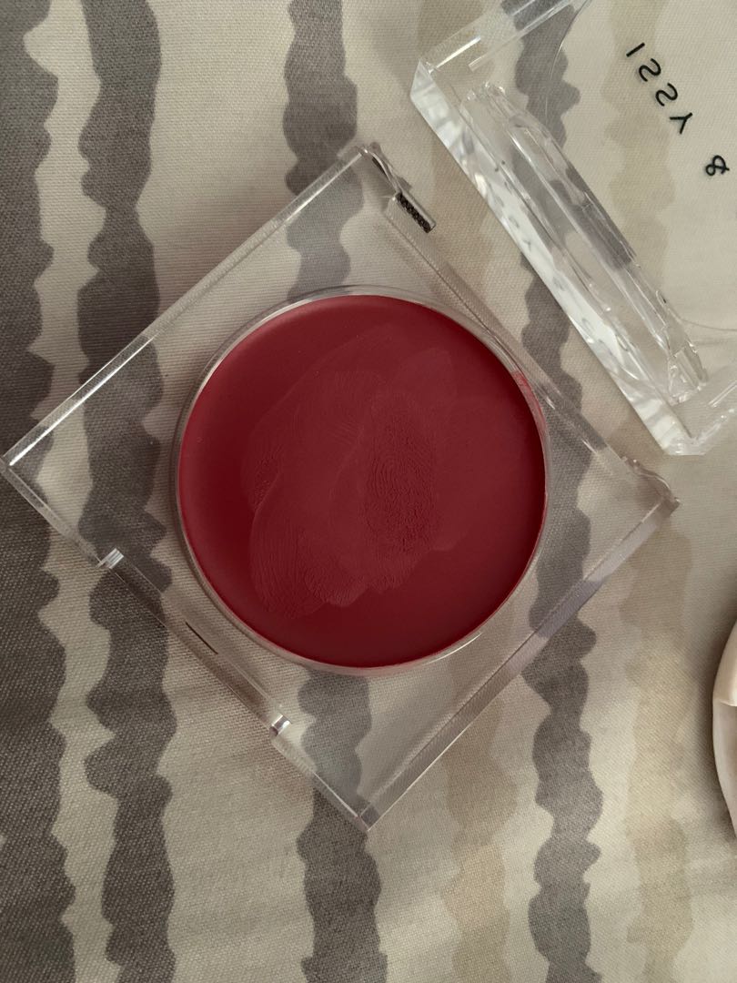 ISSY BLUSHES CREME & CARE LINE PEACH GLOW, Beauty & Personal Care, Face ...