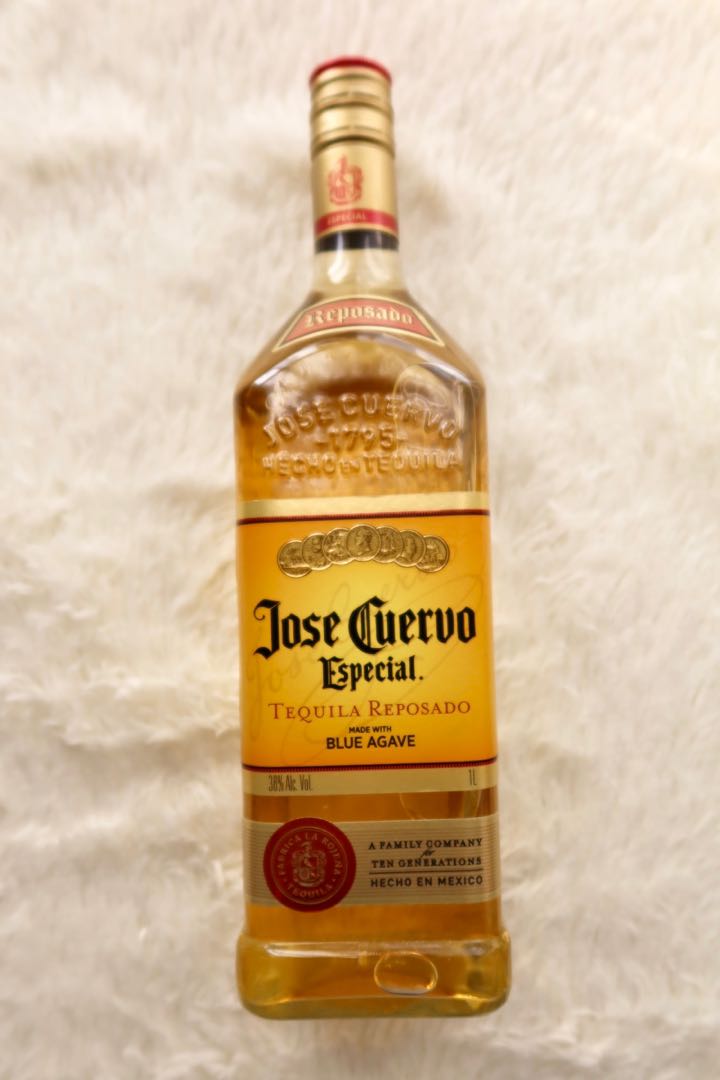 1L (1000ml) Jose Cuervo especial tequila reposado, Food & Drinks ...