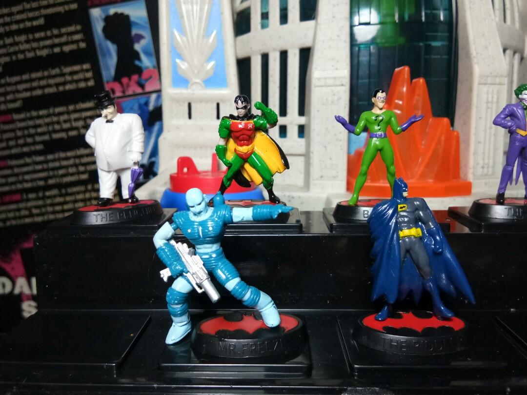 Set of 10 DC Comics Batman 2" Inch Action Figures (Batman, Robin, The ...