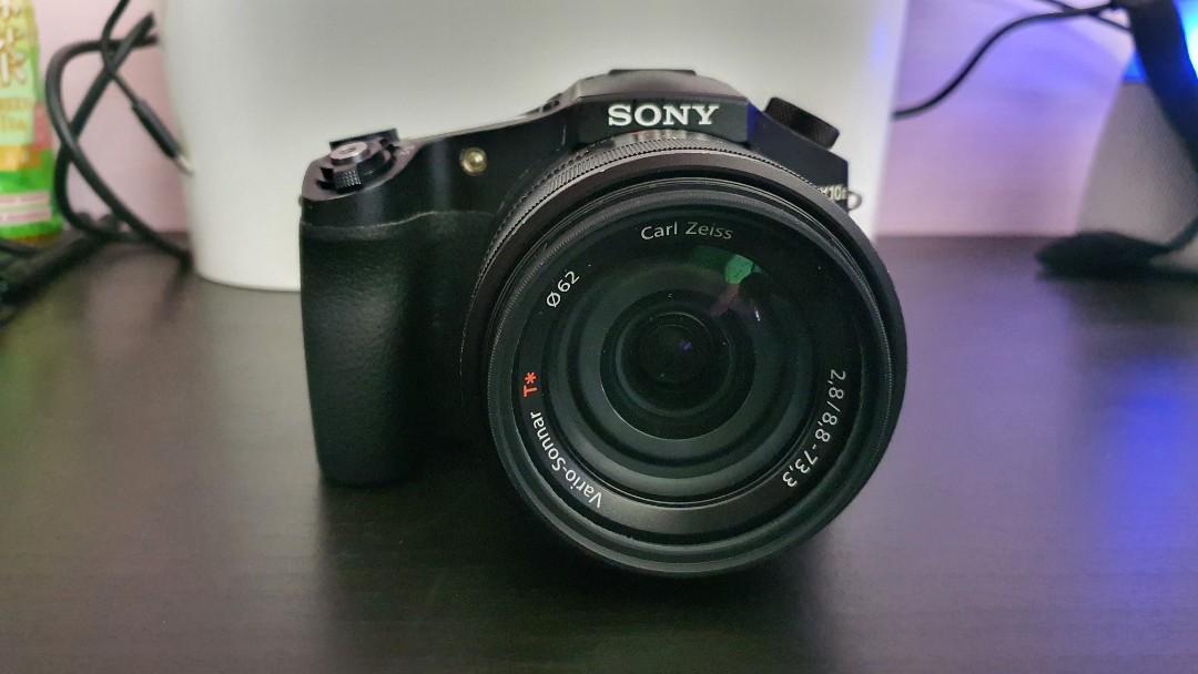 Sony RX10 Mark II, Photography, Cameras on Carousell