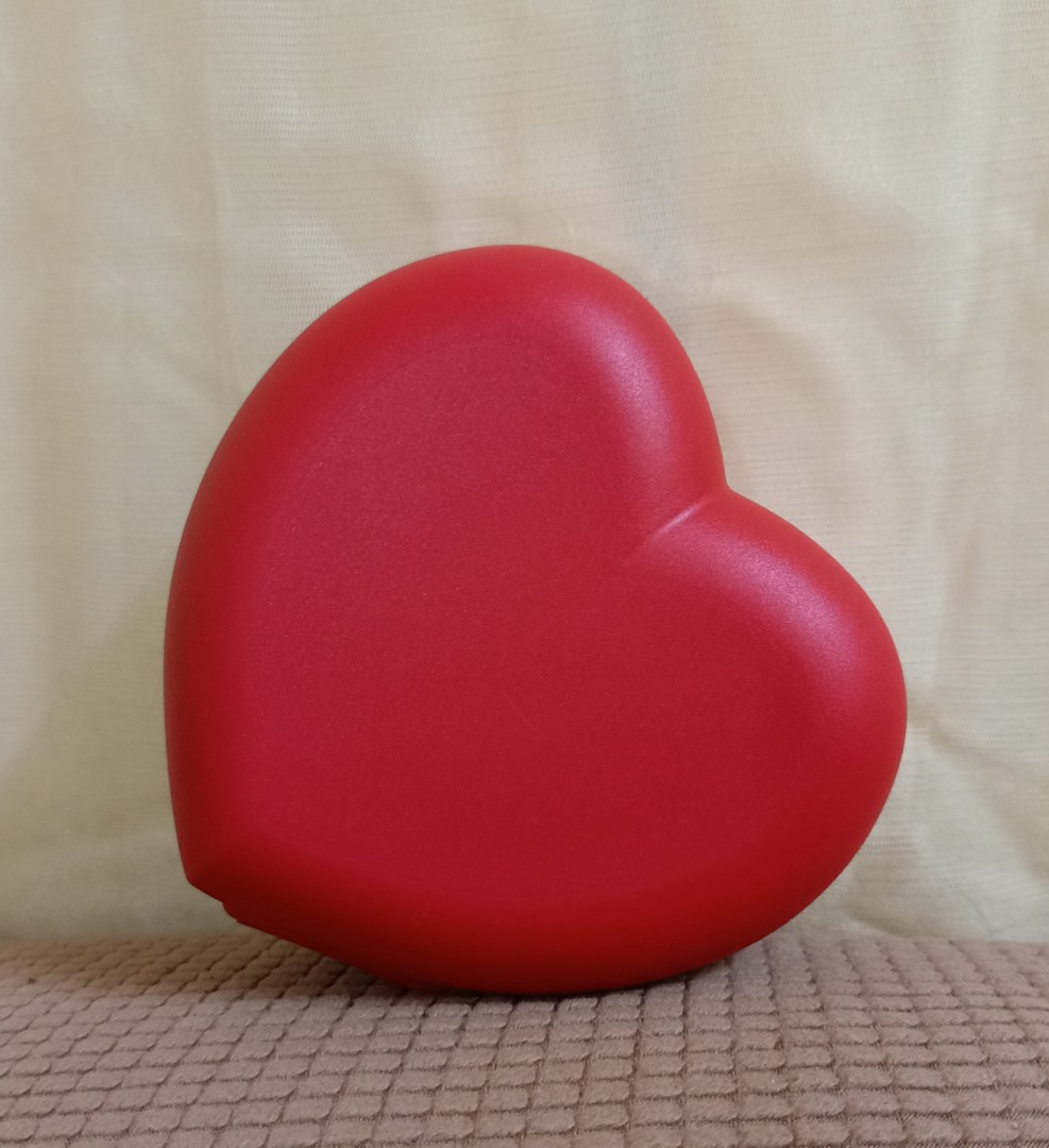 TUPPERWARE Red Heart Shape Keeper 250ml (authentic), Furniture & Home ...