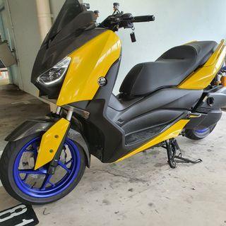 Xmax 300 carbon fibre cover set, Motorcycles, Motorcycle Accessories on ...