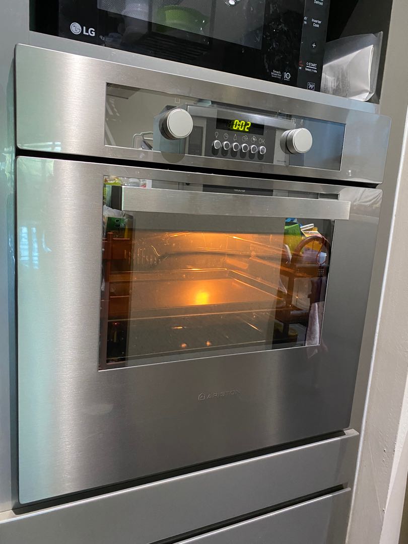 Ariston multi-cook built-in oven, TV & Home Appliances, Kitchen ...