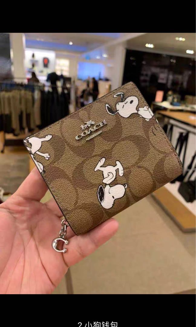 Coach Snoopy Short Wallet, Women's Fashion, Bags & Wallets, Wallets ...