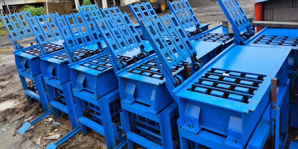 Heavy Duty CHB Machine - Hollow Block Maker - Business Starter ...