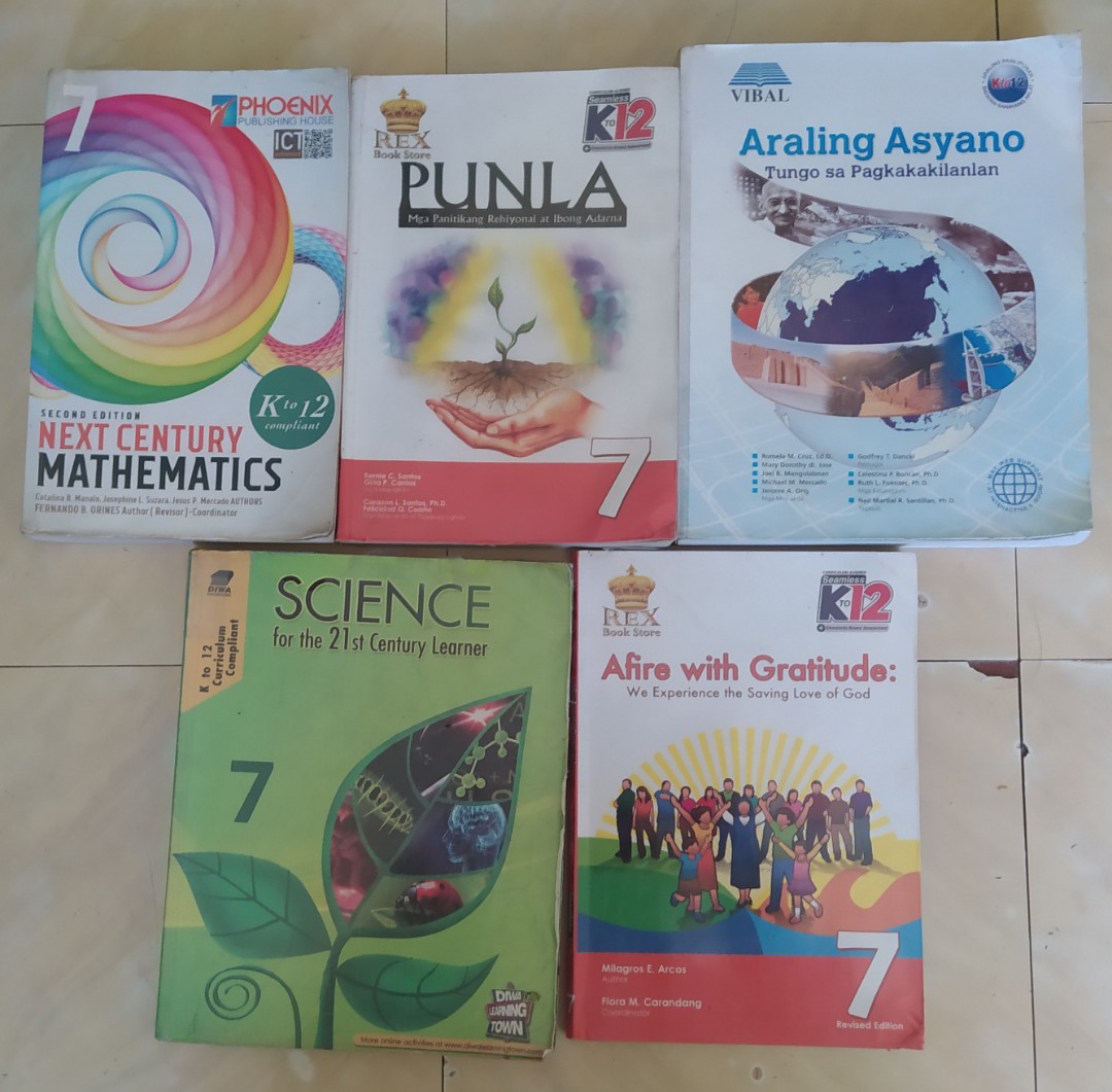 Grade 7 Books‼️(PRELOVED ️), Hobbies & Toys, Books & Magazines ...