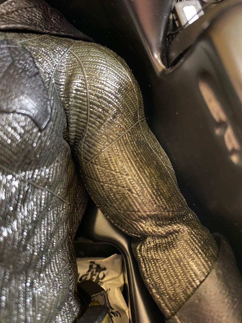 Hot Toys BVS Batman with Tech cowl, Hobbies & Toys, Toys & Games on ...