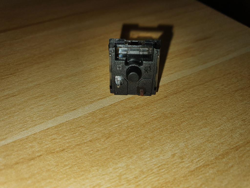 Logitech GX BLUE Clicky switches (87 pcs), Computers & Tech, Parts ...