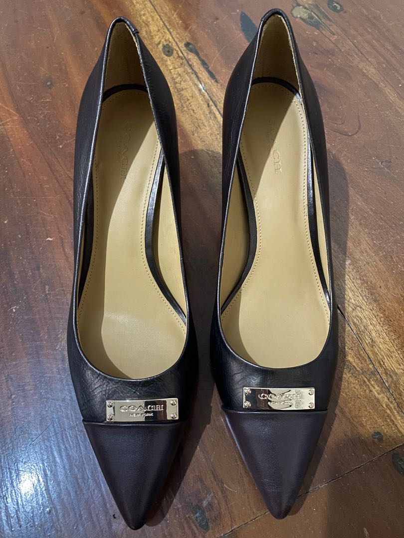 💯 Authentic Coach Heels, Women's Fashion, Footwear, Heels on Carousell