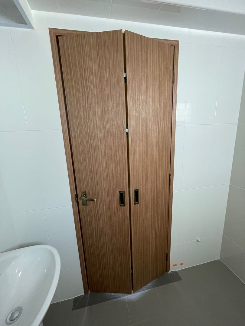 BTO toilet door (2 pc available), Furniture & Home Living, Security ...