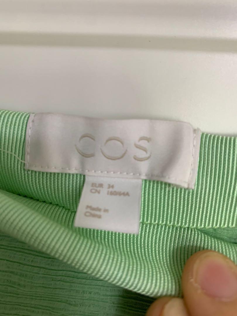 COS light green skirt, Women's Fashion, Bottoms, Skirts on Carousell