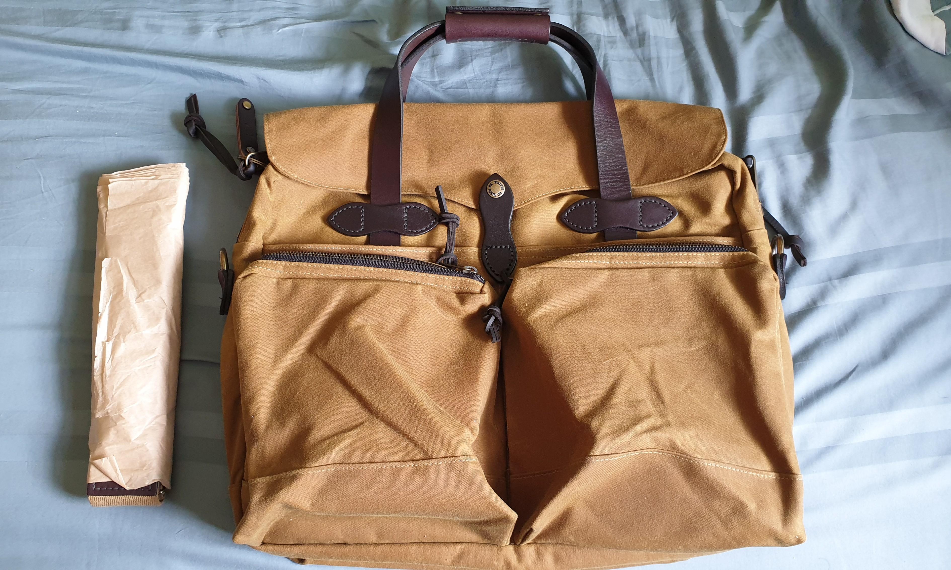 Filson 24 hour tin cloth briefcase (dark tan), Men's Fashion, Bags ...
