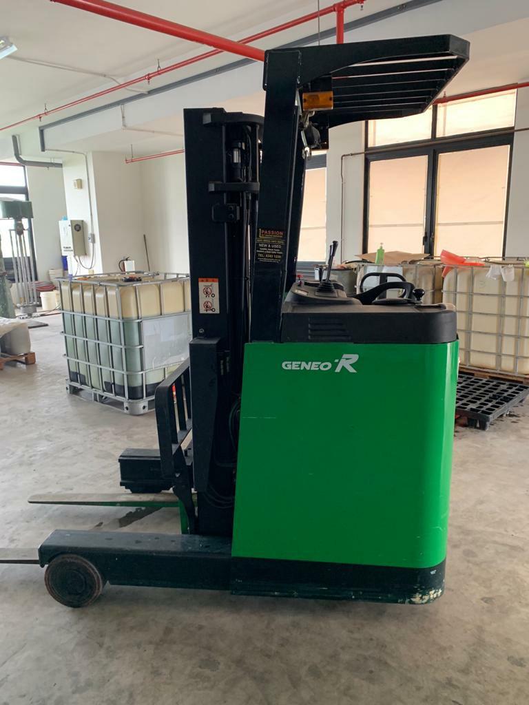 [SPEED SALE!] Heavy Duty Automated Fork lift, Everything Else on Carousell