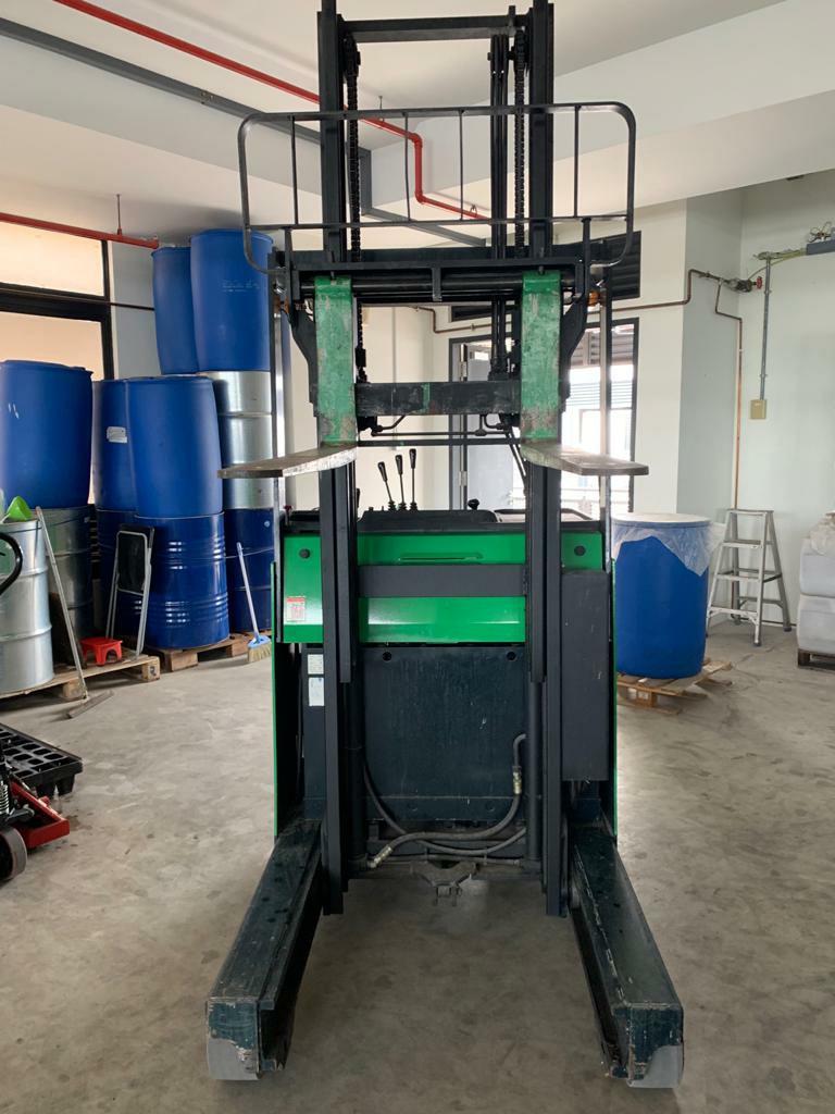 [SPEED SALE!] Heavy Duty Automated Fork lift, Everything Else on Carousell