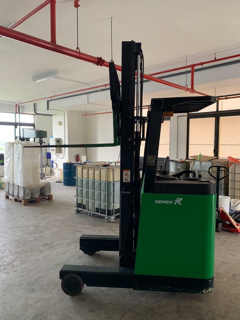 [SPEED SALE!] Heavy Duty Automated Fork lift, Everything Else on Carousell