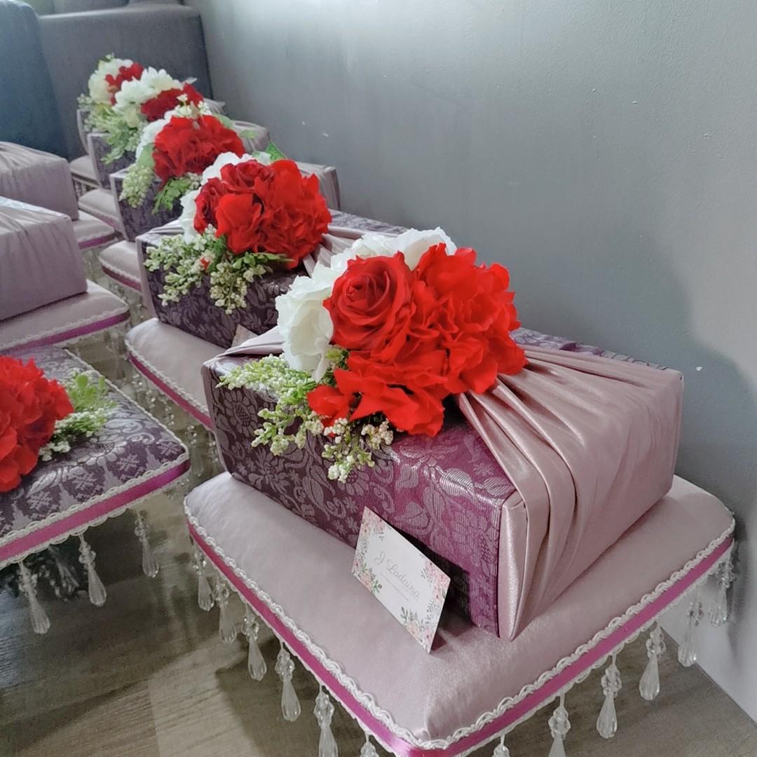 Hidden dulang gubahan hantaran, Hobbies & Toys, Stationery & Craft ...