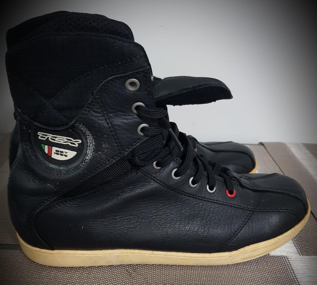 Riding shoe. TCX waterproof., Motorcycles, Motorcycle Apparel on Carousell