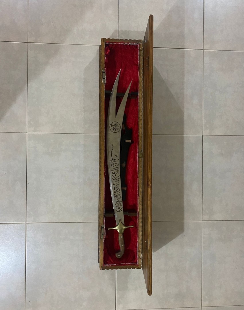Pedang Saidina Ali replika, Furniture & Home Living, Home Decor, Other ...