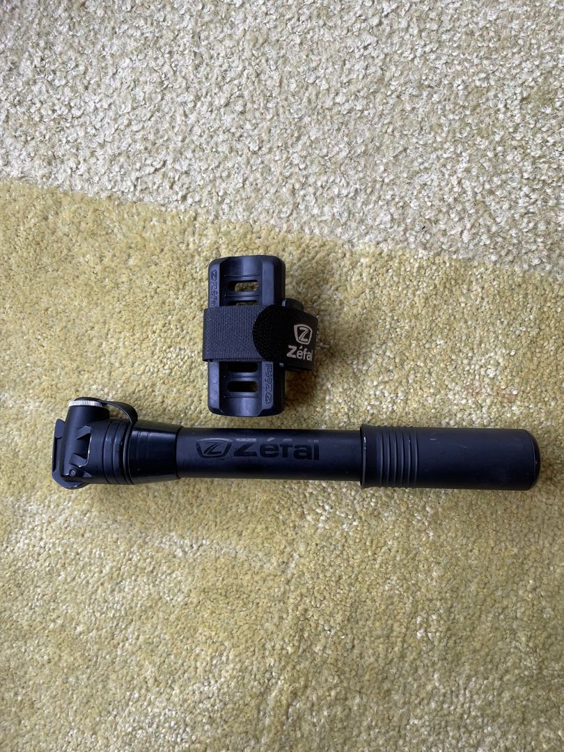 Zefal hand pump, Sports Equipment, Bicycles & Parts, Parts ...