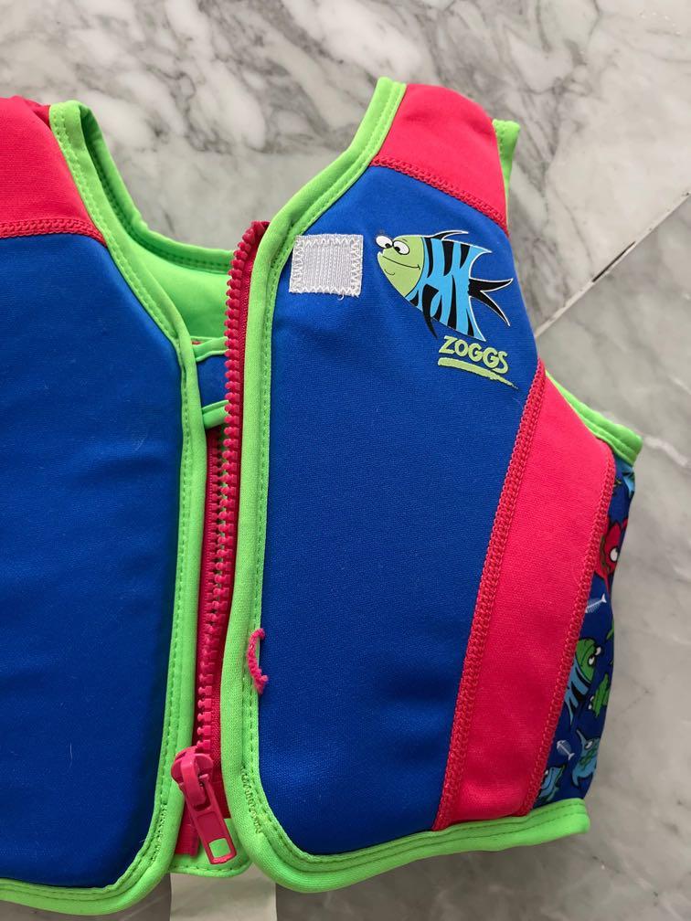 Zoggs swim jacket pelampung, Bayi & Anak, Baju Bayi di Carousell