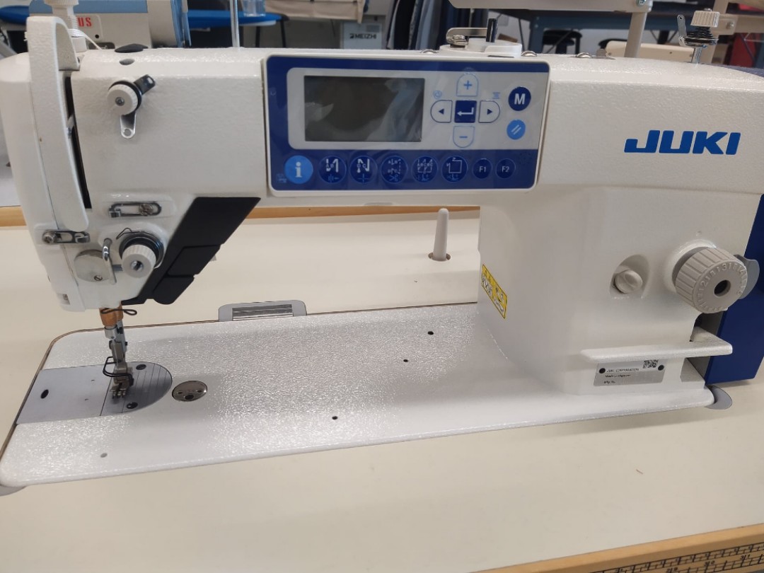 (全新)日本品牌 "JUKI" DDL-8000AS 單針工業剪線直驅馬達衣車 (全台配全新車板及全新車架), 興趣及遊戲, 手作＆自家設計, 文具 - Carousell