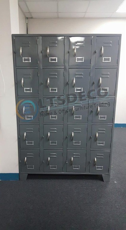 BRAND NEW DOOR STEEL LOCKER OFFICE PARTITIONS, Furniture & Home Living ...