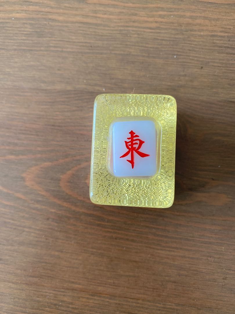 Mahjong wind indicator -ready stock, Everything Else on Carousell