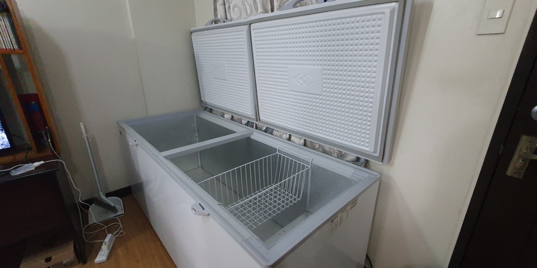 Markes Steel Top Chest Freezer 26.5 cu ft., TV & Home Appliances ...