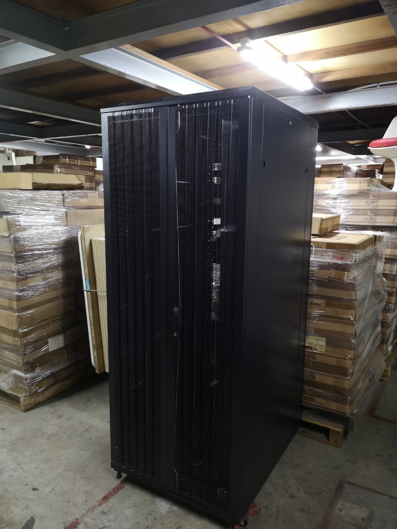 Server Rack for sale, Furniture & Home Living, Furniture, Shelves ...