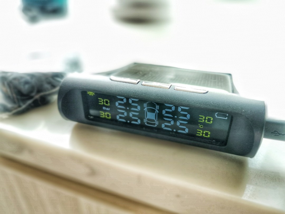 Solar powered TPMS with external sensors, Car Accessories, Tyres & Rims ...