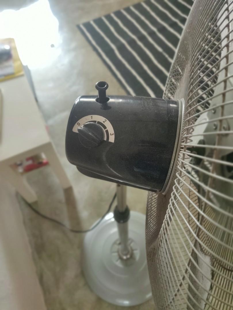 SONA 18" metal standing - power fan, Furniture & Home Living, Lighting ...