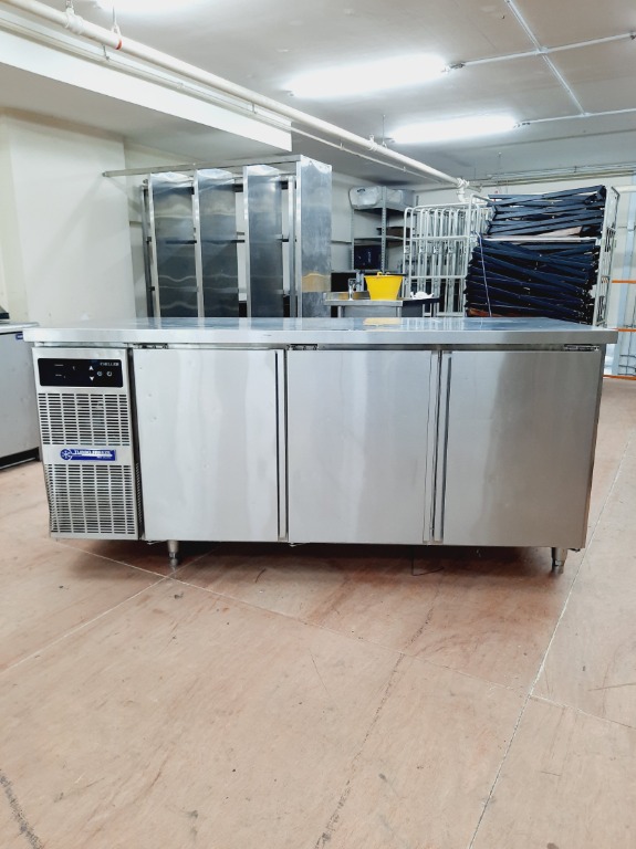 Chiller 3 door Counter top Undercounter Chiller Turbofreeze (Tested ...