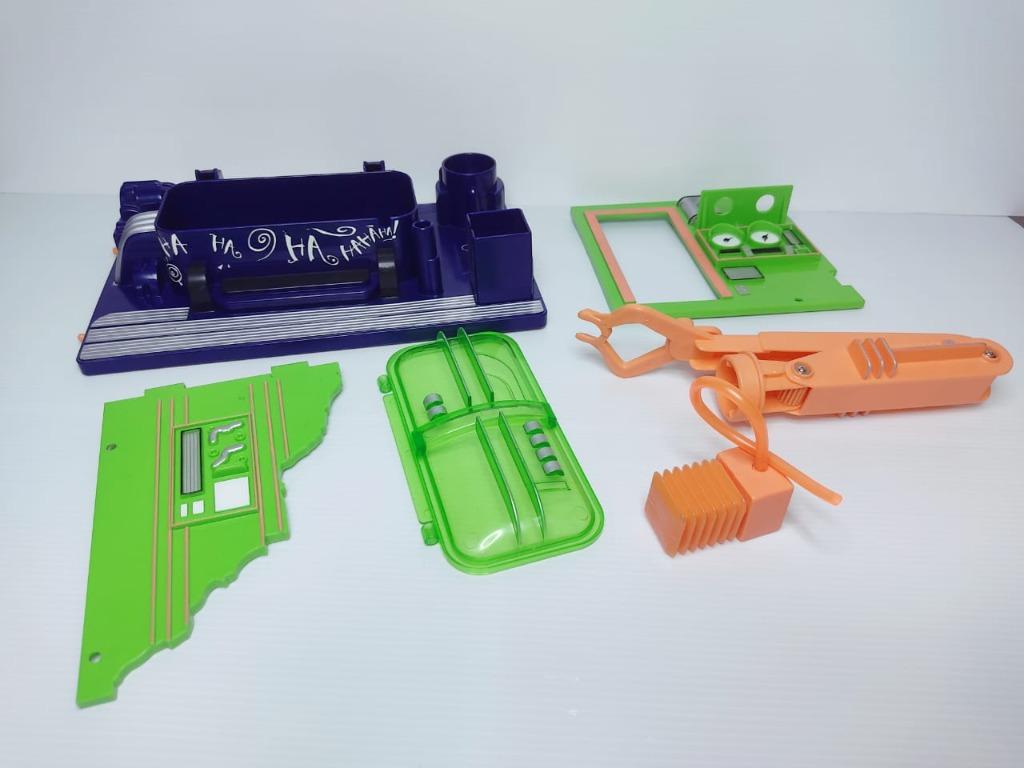 1997 KENNER THE NEW BATMAN ADVENTURES - THE JOKER TOXIC LAB, Hobbies ...