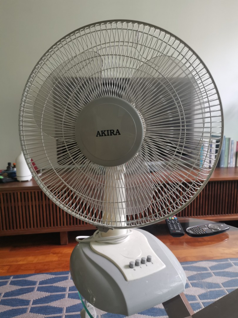 Akira fan, TV & Home Appliances, Other Home Appliances on Carousell